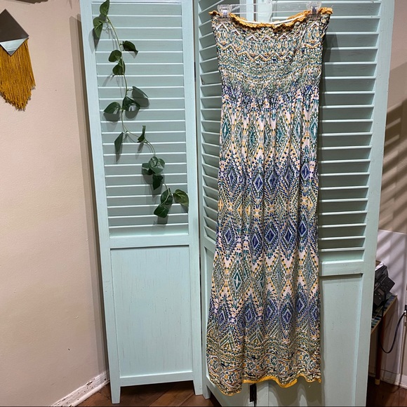 Angie | Dresses | Angie Strapless Smocked Boho Maxi Dress | Poshmark